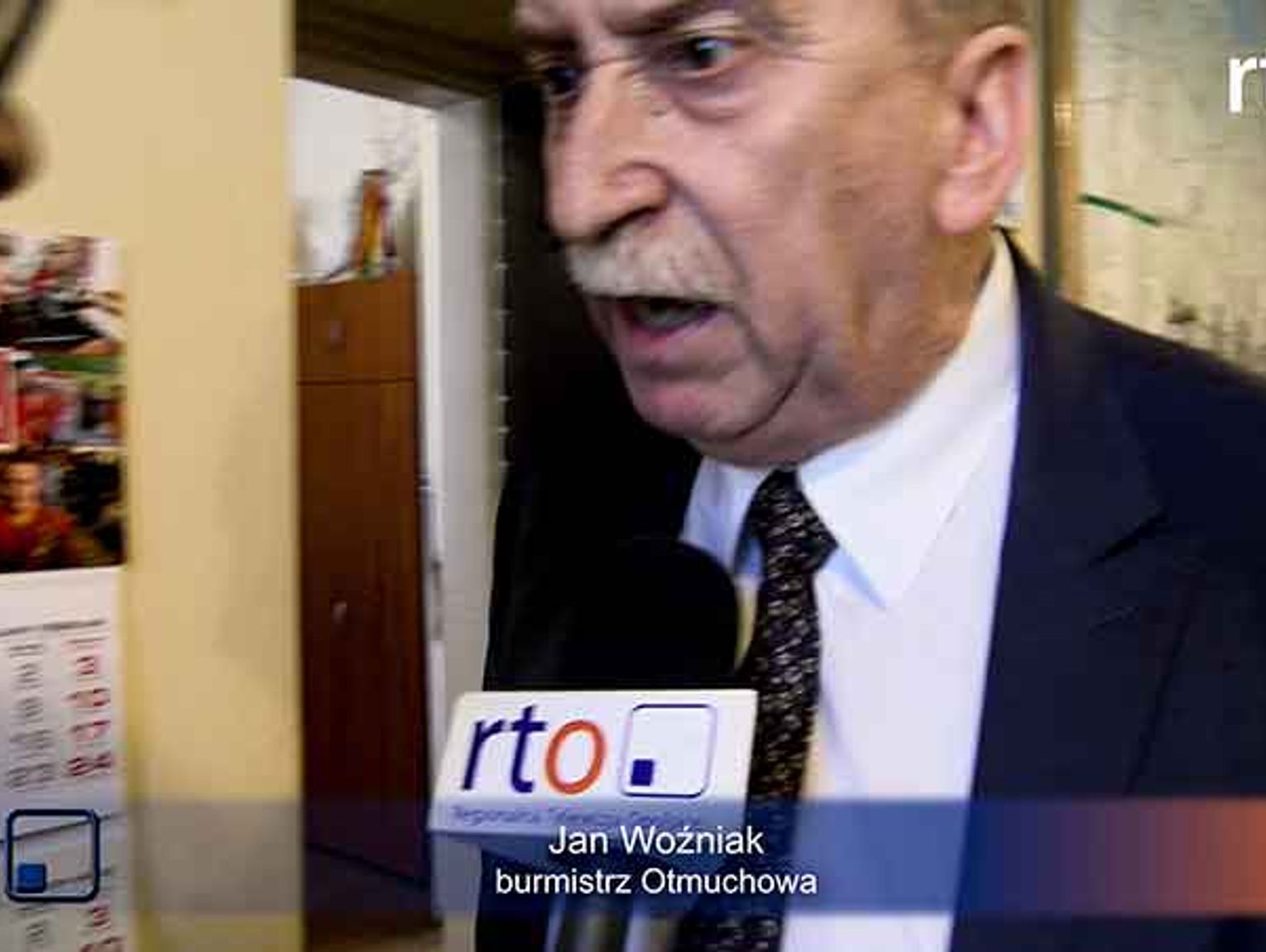 Hit! - Burmistrz Jan Woźniak grozi dziennikarzowi rozbiciem kamery, bo ...